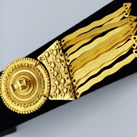 Peruvian | Jewelry | Inca Vintage Golden Bird Snake Disc Brooch Pin Vgc ...